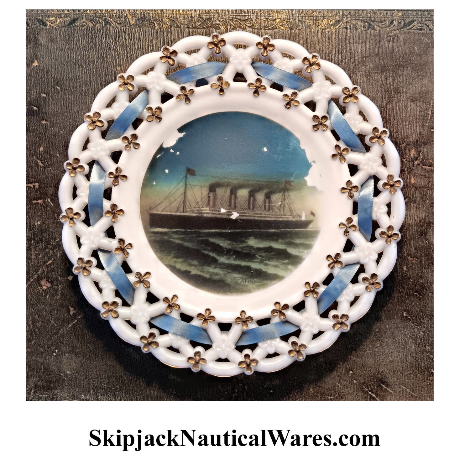 A Replica RMS TITANIC glass ribbon Commemorative plate- White Star Line ...