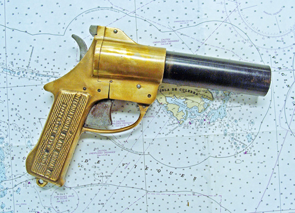 US WWII Era International Flare Signal Co. Flare Pistol: Skipjack ...
